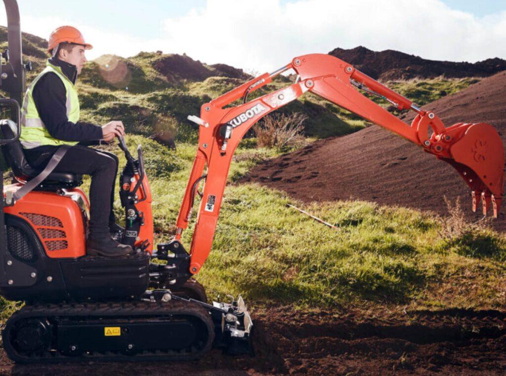 0.8 Ton Micro Digger - Available for Hire Now with Bucket / Rockbreaker